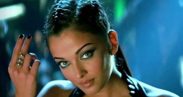 Bollywood actors injured while doing stunts | TheHealthSite.com