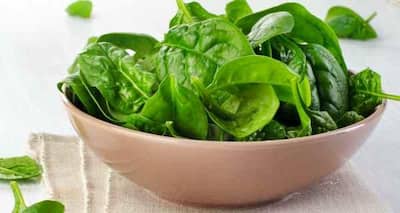 10 reasons -- palak or spinach is healthier than you thought of ...