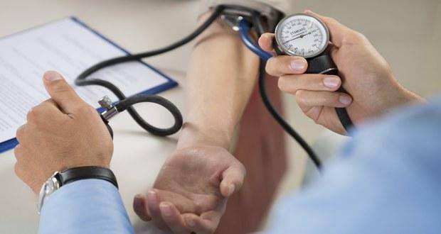 Dangers and complications of high and uncontrolled blood pressure ...