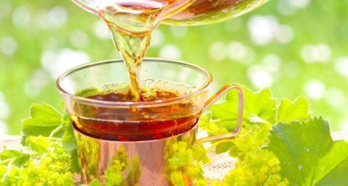 Drinking tea with or after meals -- good or bad? | TheHealthSite.com