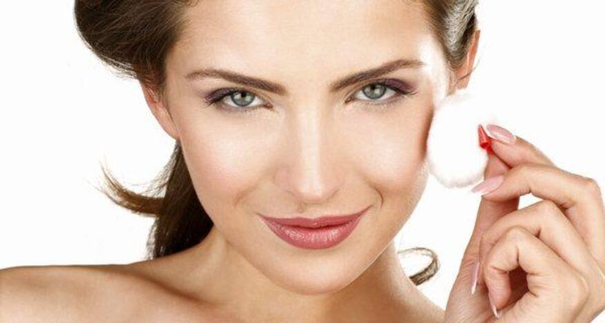 5 natural astringents for oily skin | TheHealthSite.com