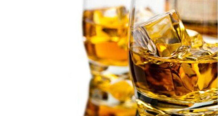 Here's how your liver breaks down alcohol | TheHealthSite.com