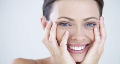 How your mental health affects your skin | TheHealthSite.com