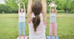 Raised Hands Pose (Urdhva Hastasana): How To Practice, Benefits And ...