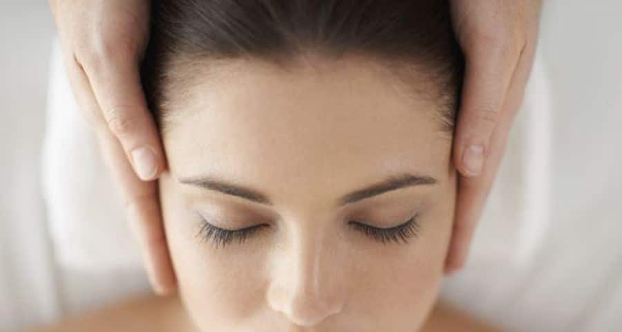 How to give a great, relaxing head massage | TheHealthSite.com