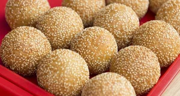 Makar Sankranti healthy recipe: Til-Gur Laddu | TheHealthSite.com