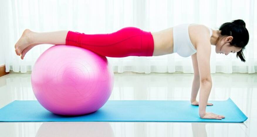 5 stability ball moves for a super-toned body! | TheHealthSite.com