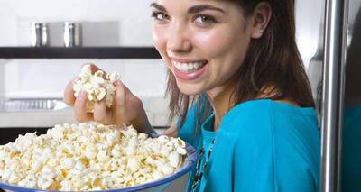 Weight Loss Tip #100 – Snack on popcorn | TheHealthSite.com