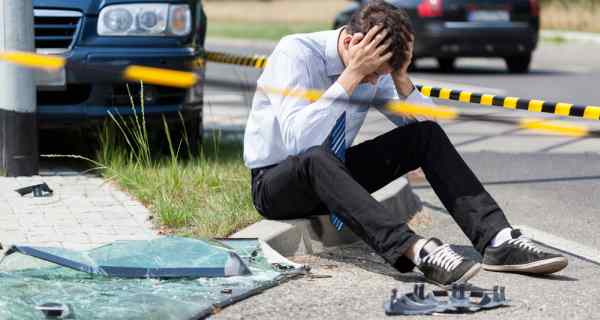 World Trauma Day - How to help a road accident victim | TheHealthSite.com