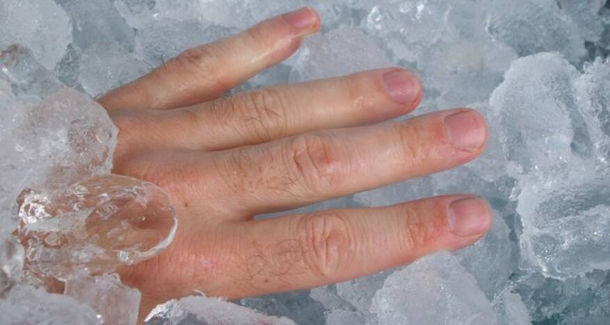 Constant pain and stiffness in the wrist? Here's how you can treat it ...