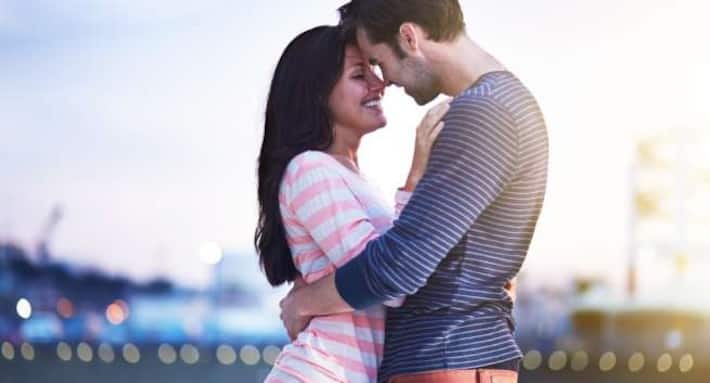 8 benefits of an 8-minute hug | TheHealthSite.com