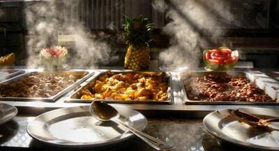 7 tips to eat healthy at a buffet | TheHealthSite.com