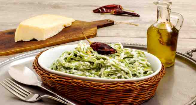Healthy Easter Recipe: Spring Pea Pasta with ricotta and herbs ...