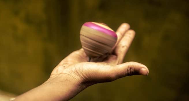 काळानुसार मागे पडलेले हे ’14’ खेळ आजच्या पिढीतील मुलांना नक्की शिकवा ...