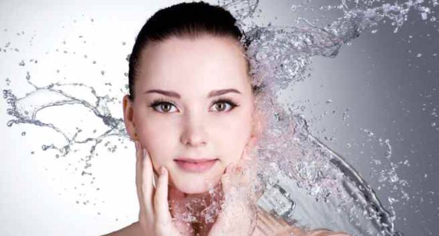 6 ways to use water for clear and glowing skin | TheHealthSite.com