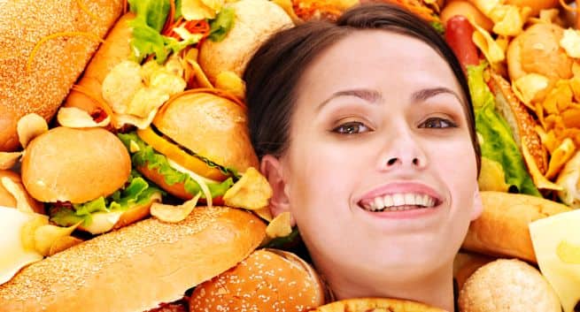 3 ways to know and outsmart unhealthy food cravings | TheHealthSite.com
