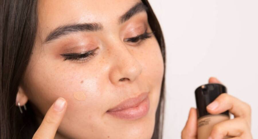 How to blend makeup the right way | TheHealthSite.com
