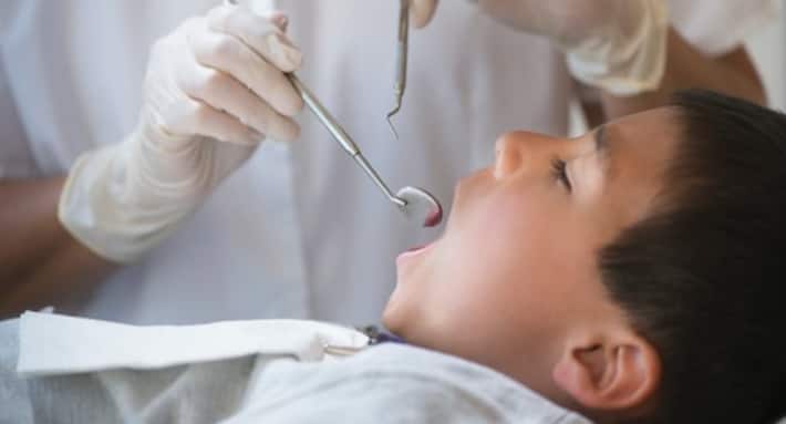 How to take care of baby teeth extractions | TheHealthSite.com