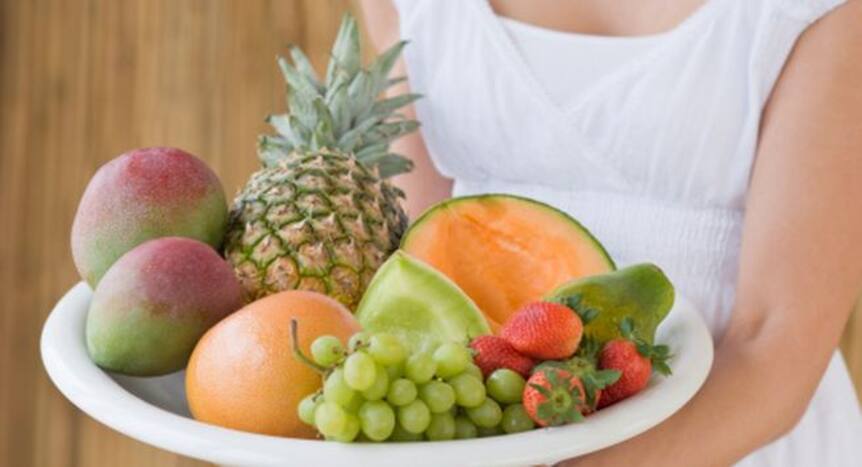 Calories in banana, apple, papaya +7 other fruits | TheHealthSite.com