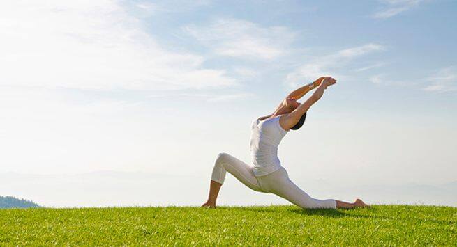 5 yoga asanas to build your total body strength | TheHealthSite.com
