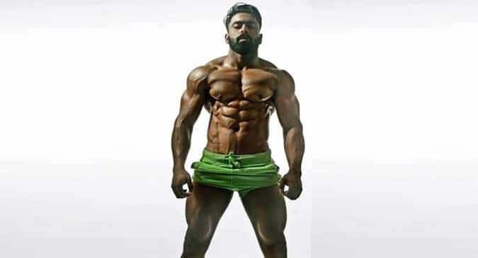 अगर Six pack abs बनाना चाहते हैं तो जुनैद कालिवाला के इन टिप्स को फॉलो ...