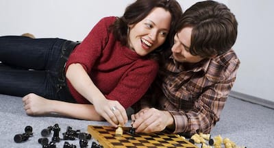 6 reasons you must play board games with your partner | TheHealthSite.com