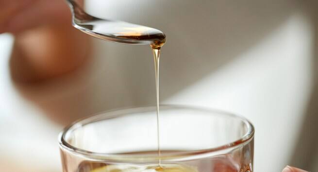 Easy guide to gargle correctly for relief from sore throat, bad breath ...