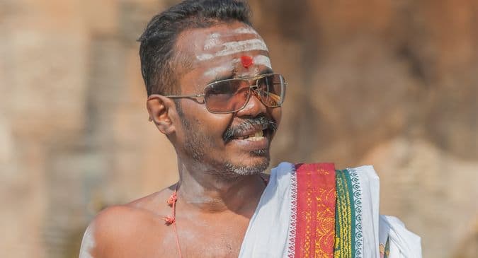 Significance of applying vibhuti or bhasma or holy ash | TheHealthSite.com