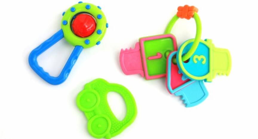 7 kinds of teethers to choose from for your baby | TheHealthSite.com