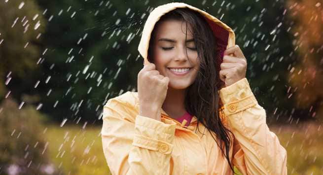 Monsoon skin care tips: Look ravishing with these 6 beauty tips ...