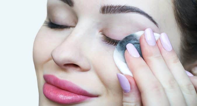 The right way to remove makeup to keep your skin healthy ...