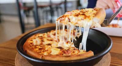 3 WORST food combinations that can cause bloating | TheHealthSite.com