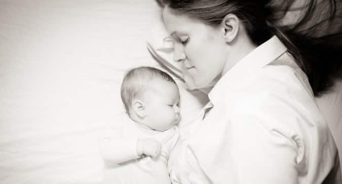 12 tips for co-sleeping with your infant | TheHealthSite.com