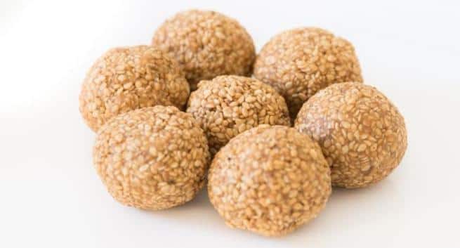 5 quick and healthy laddos you can make this Diwali | TheHealthSite.com