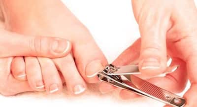 The right way to clip toenails to prevent ingrown toenail ...