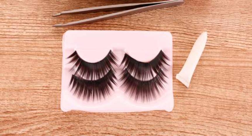 Types of false eyelashes: Which one should you go for? | TheHealthSite.com