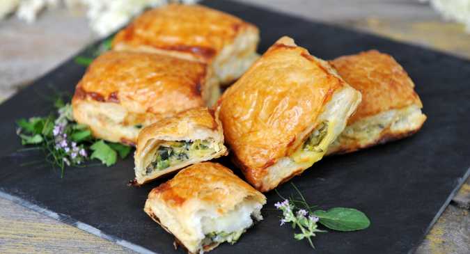 Healthy monsoon recipe: Baked vegetable puff by Chef Kamlesh Rawat ...