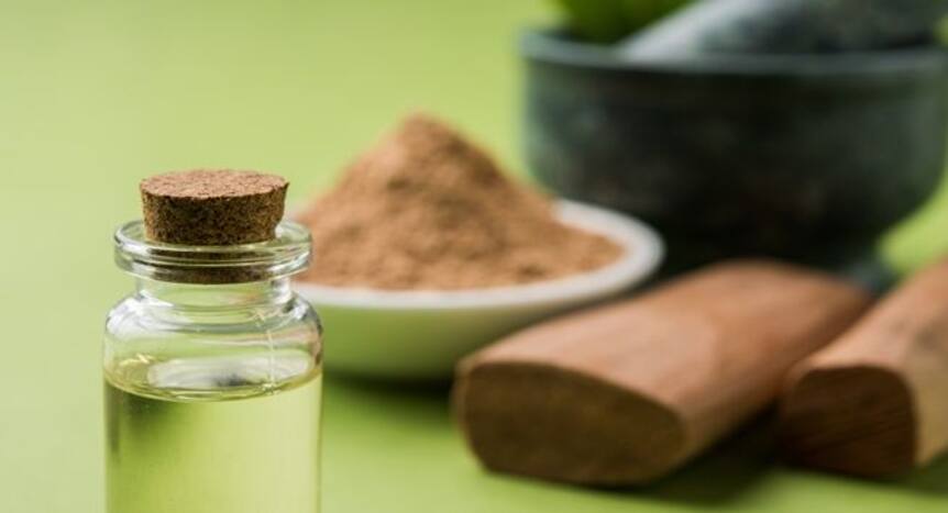 5 red sandalwood face packs for glowing skin | TheHealthSite.com