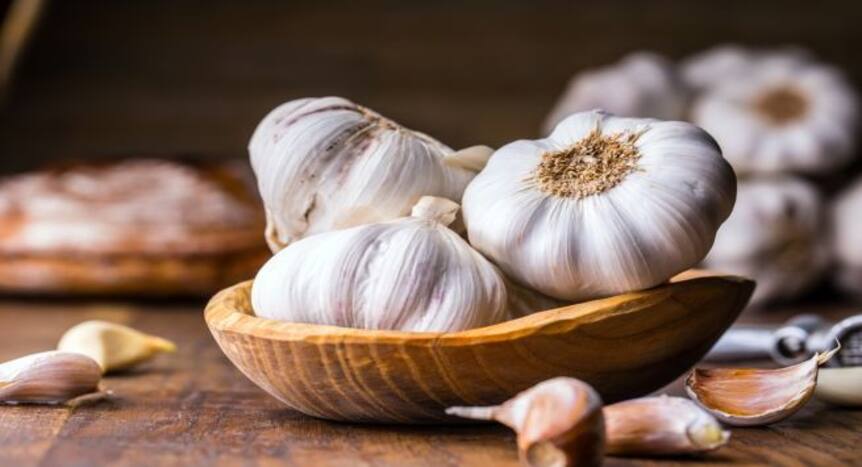 Acne: Eat these 5 vegetables to fight pimples | TheHealthSite.com