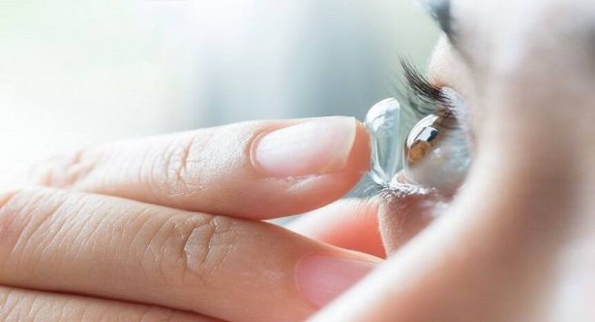 5 tips to avoid eye infection due to contact lens | TheHealthSite.com