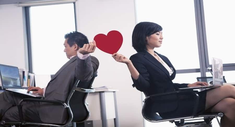 Office Romance: Pros and cons of dating a co-worker | TheHealthSite.com