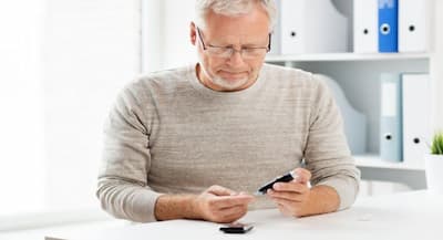 How To Help Elderly People Manage Their Diabetes? | TheHealthSite.com