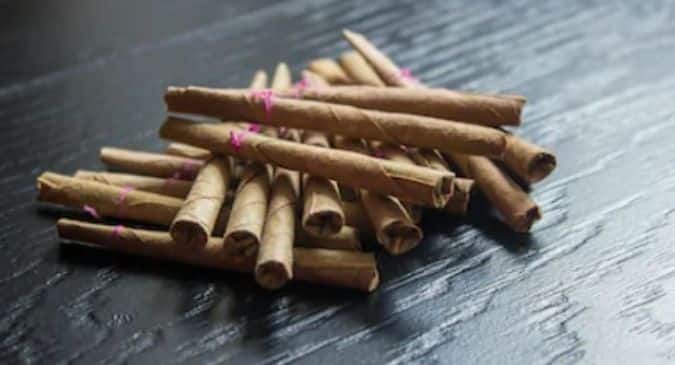 बीड़ी पीने से देश को सालाना 80 लाख करोड़ का हो रहा है नुकसान, जानें ...