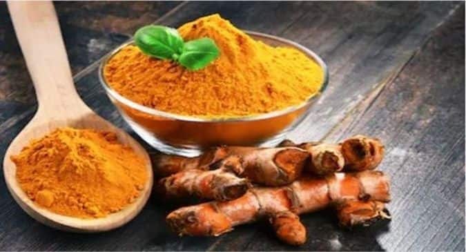 Turmeric benefits: Use this yellow-colored powder for easing arthritis ...