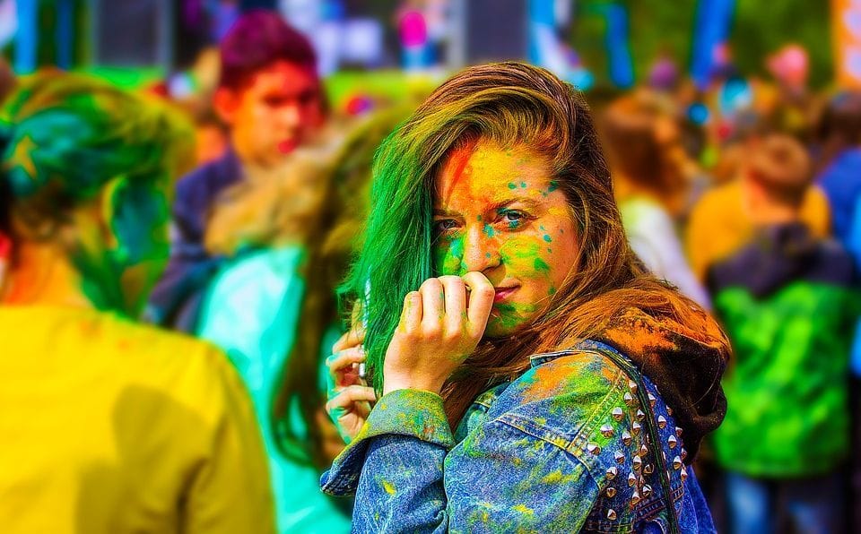 Happy Holi 2019: Play it safe | TheHealthSite.com