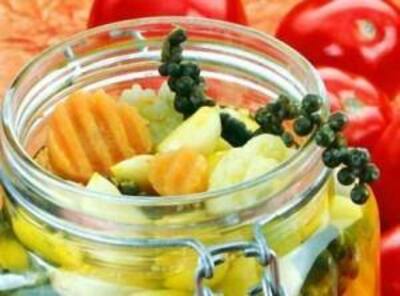 Mixed vegetable water pickle recipe | TheHealthSite.com
