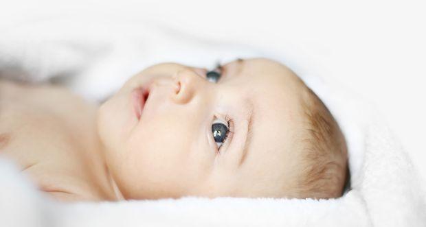 8 symptoms of ear infections in babies | TheHealthSite.com