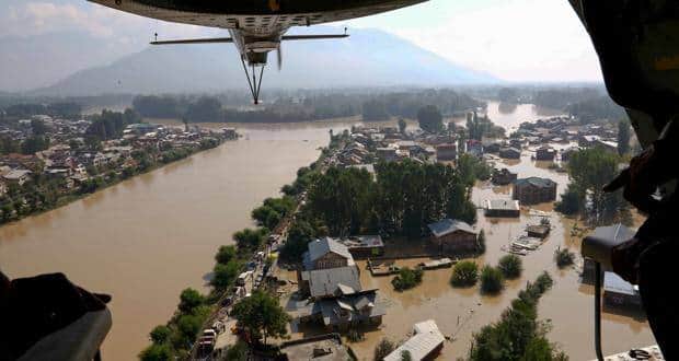 Jammu & Kashmir floods: How can you help and contribute | TheHealthSite.com