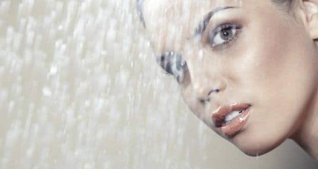 Look stunning with these monsoon make-up tips | TheHealthSite.com