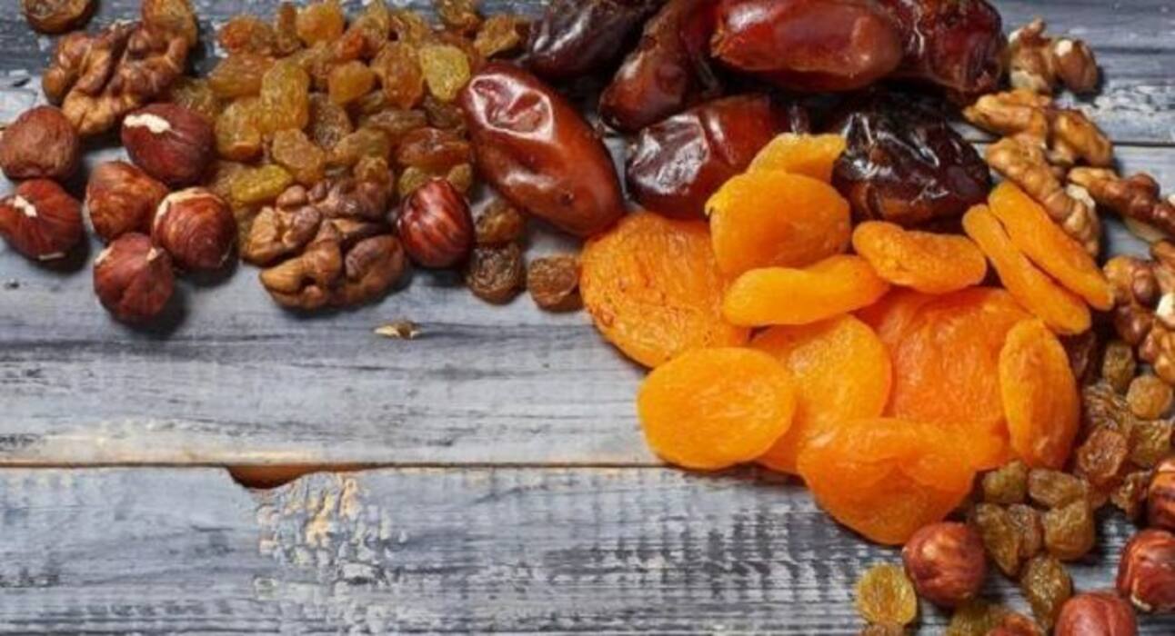 Mindful Munching: The Art Of Smart Snacking With Dry Fruits And Nuts ...